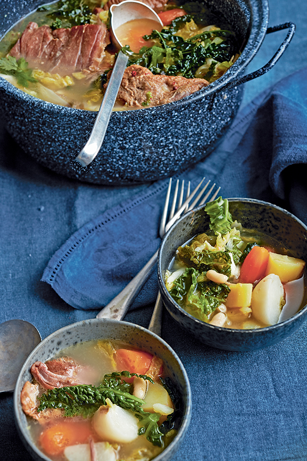 Garbure béarnaise : la recette de la soupe de légumes gasconne